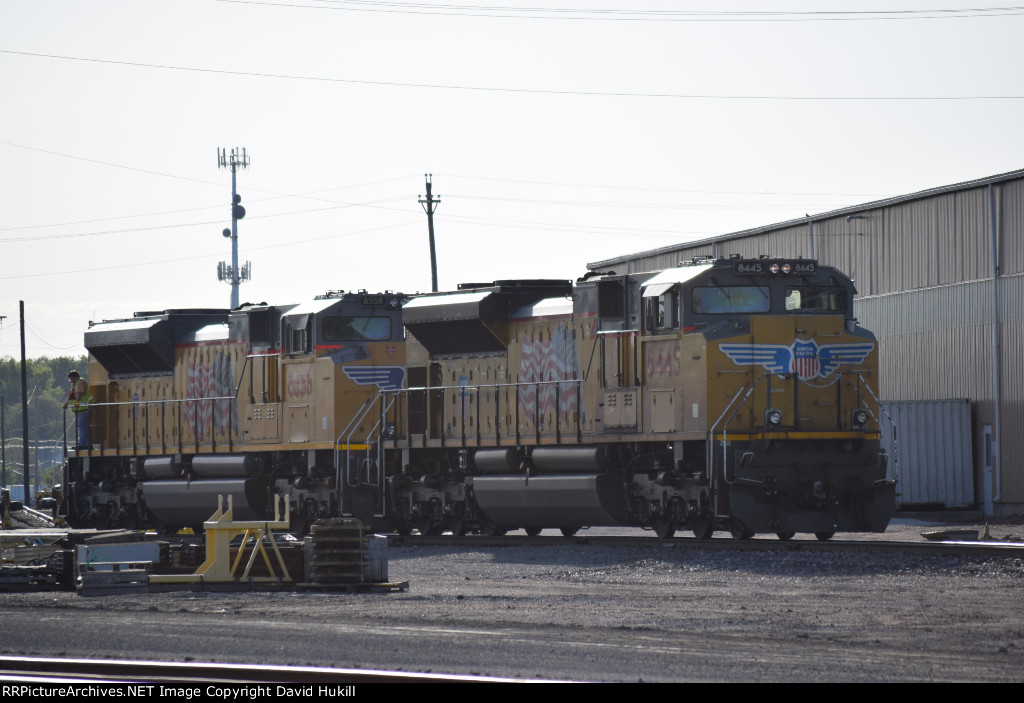 UP Engines 8445 and 8558, Des Moines IA